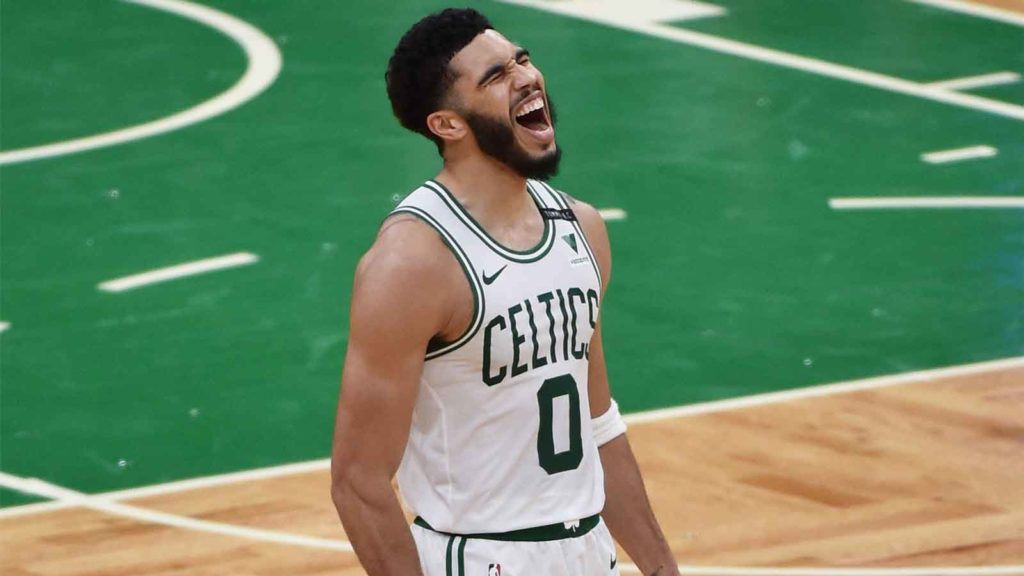 Jayson Tatum Leads Celtics to Eighth Straight Win